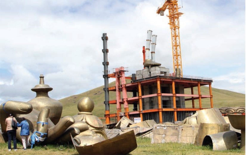 Их майдар цогцолборт хутагтууд заларлаа