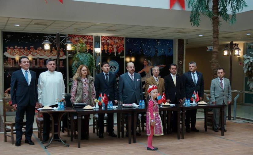 “Дээлтэй монгол” өдөрлөг болов