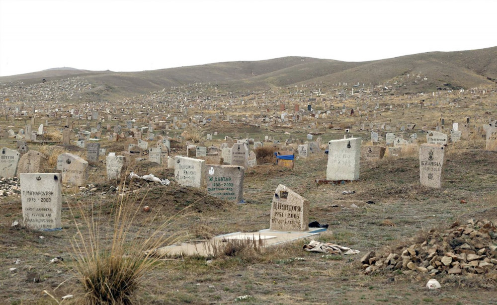 Монголд Оршуулгын тухай хууль зайлшгүй хэрэгтэй байна