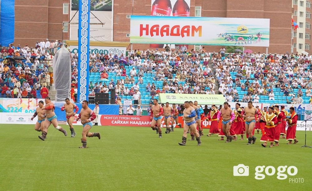 ФОТО 2010 2015 оны баяр наадмын үзүүр түрүүний бөх