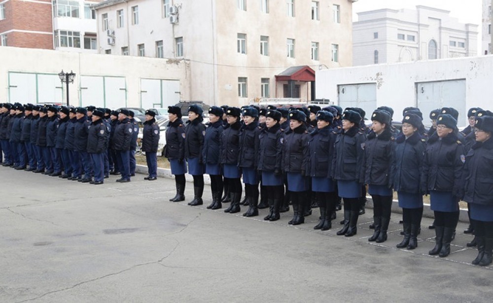 Өвлийн улирлын хувцсанд шилжинэ