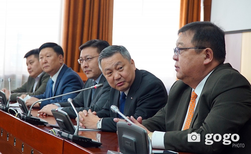 З Энхболд Би Ерөнхийлөгчийн сонгуульд нэр дэвшихгүй