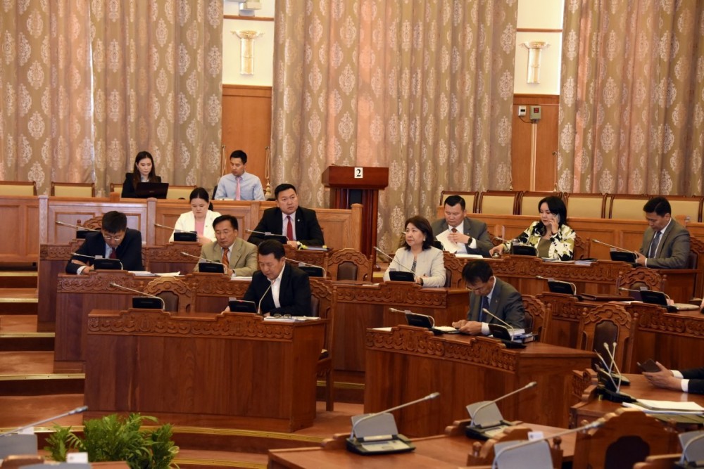 Төсвийн тухай хуульд нэмэлт өөрчлөлт оруулах тухай хууль батлагдлаа