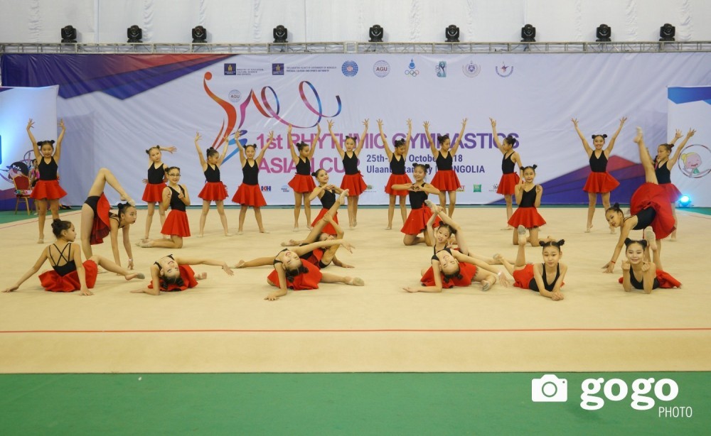 Уран хөдөлгөөнт гимнастикийн нийслэлийн аварга шалгаруулах тэмцээн болж байна