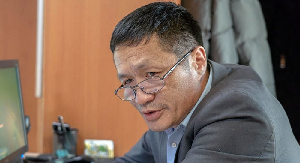 М Болдсайхан ЭЕШ өгөхдөө нэг ангид 10 хүүхэд суухаар зохицуулна