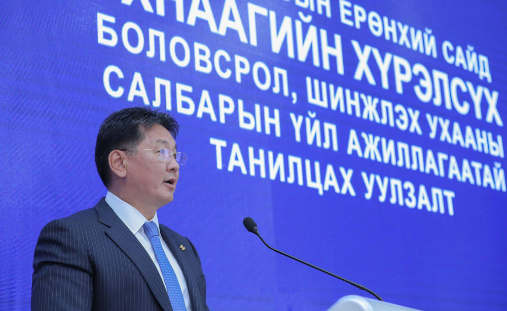 У Хүрэлсүх Монгол хүүхэд эх орныхоо хаана сурч байгаагаас үл хамааран