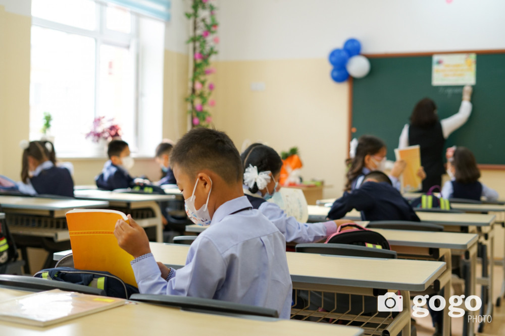 Нэгдүгээр ангийн сурагчдын сургуульд бэлтгэгдсэн байдлыг нь үнэлж эхэллээ