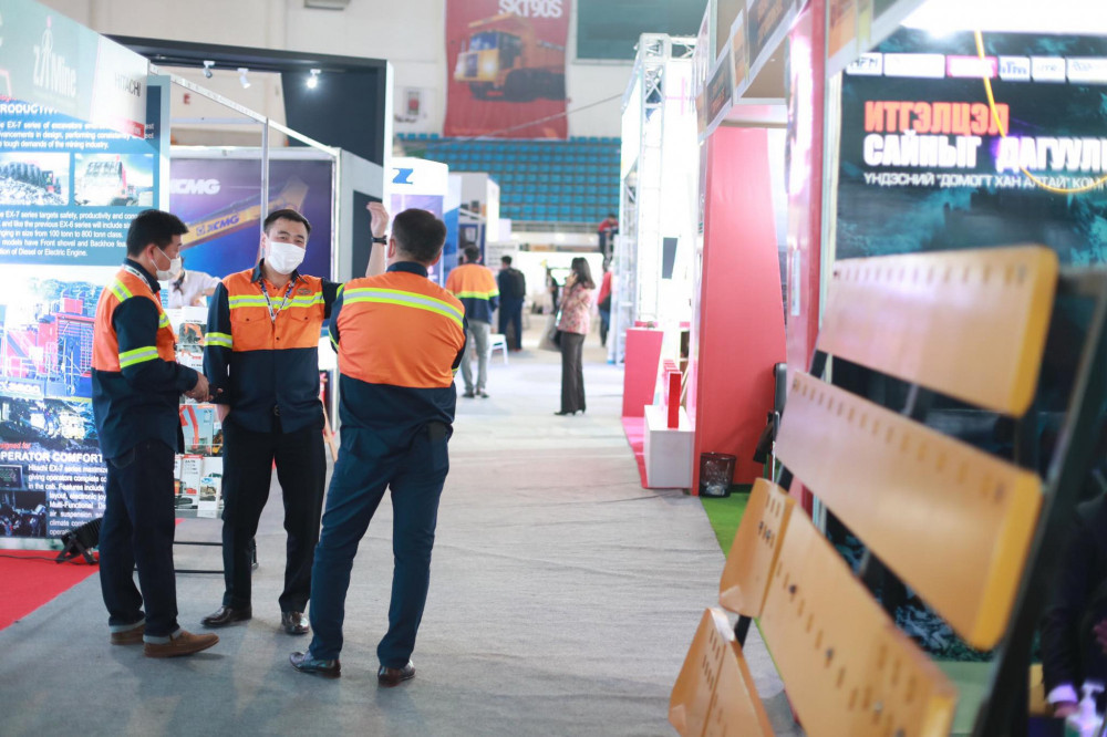 Эдийн засгийг тэлэхийн тулд уул уурхайн томоохон төслүүдийг дэмжих хэрэгтэй