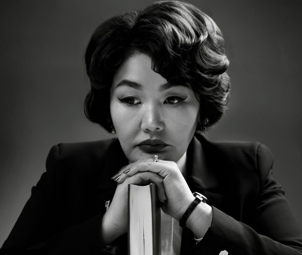 Яруу найрагч Ц.Хулангийн цагдан хорих хугацааг сунгажээ