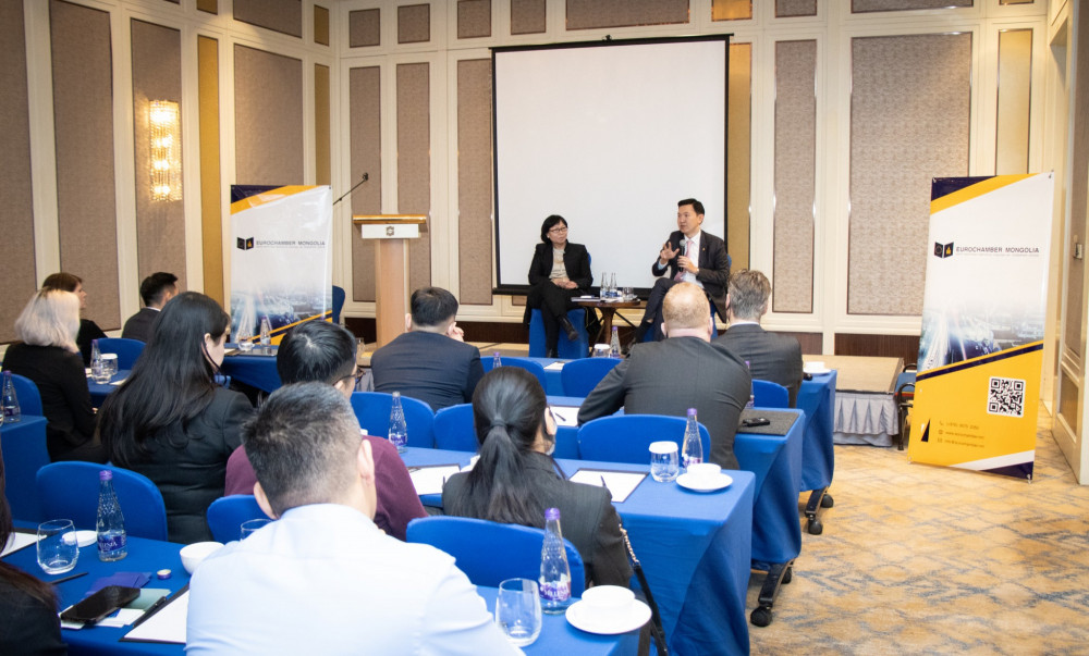 Н Учрал сайд Европ Монголын хамтарсан ХАҮТ ын төлөөллүүд бизнес эрхлэгчидтэй уулзжээ