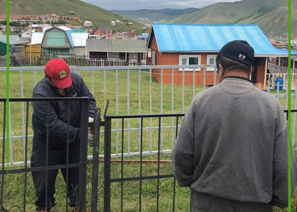 Зуслангийн бүсэд авсан газартаа хашаа барь гэдэг шаардлагыг хүчингүй
