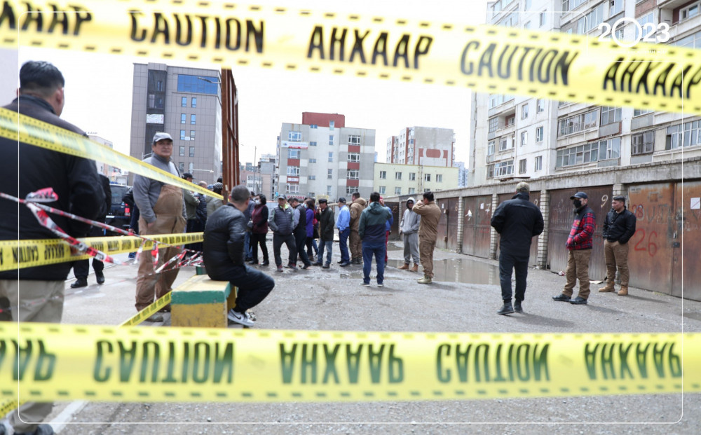 Иргэд эсэргүүцсэн тул гараж буулгаж үйлчилгээний төв барих ажлыг түр