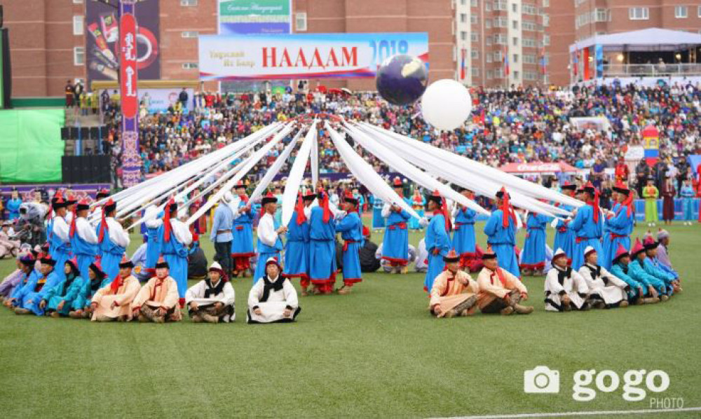 Наадмын нээлтийн тоглолтыг эвийн хүчээр Монгол Улс мөнхөд оршихыг ...