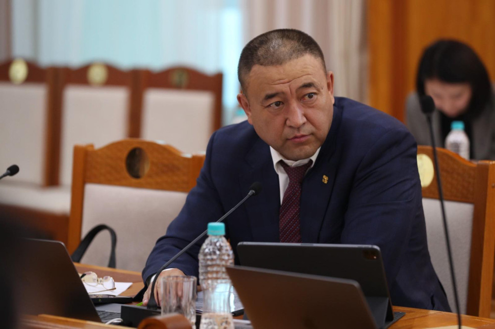 Б Чойжилсүрэн Ерөнхийлөгч намайг шанаадсан гэдэг хуурамч мэдээлэл