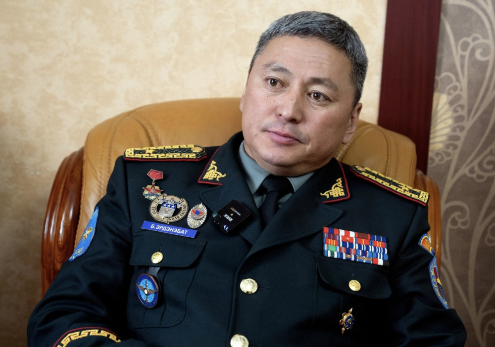 Хошууч генерал Б Эрдэнэбатыг Кипр дэх НҮБ ын Энхийг сахиулах хүчний