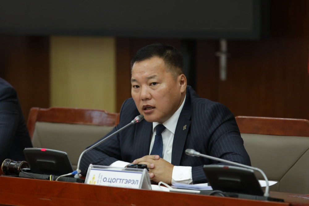 Чуулган завсарлахаас өмнө Ногоон автобус ны асуудлыг хэлэлцэхгүй бол ҮХЦ д хандана