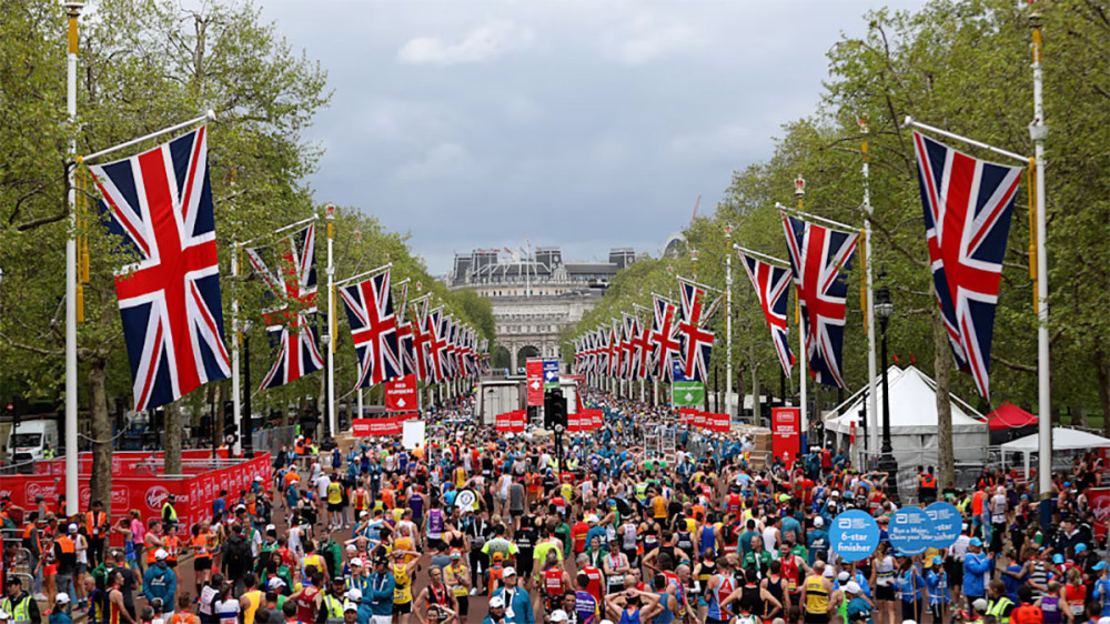 Лондонгийн марафонд 50 мянган хүн оролцож дээд амжилт тогтоожээ