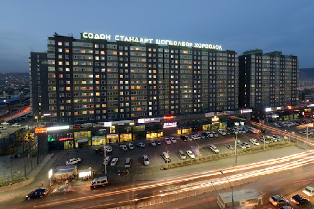 "Содон стандарт" цогцолборын оршин суугчид: Гал, түргэний машины орц ...