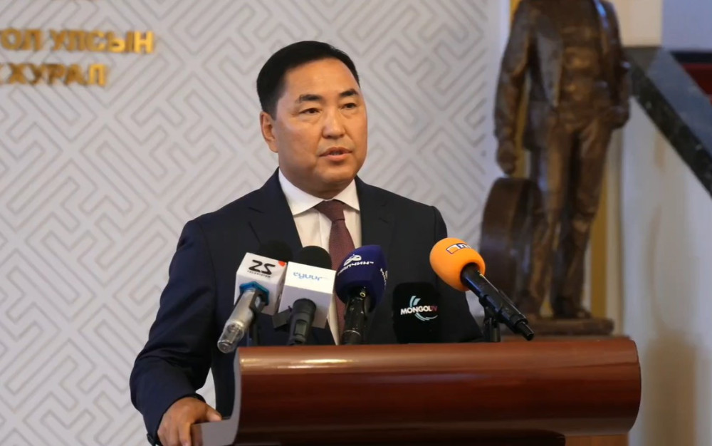 Б Пүрэвдорж Хамтарсан засагт орох тухай асуудлыг ҮБХ гоороо ярилцаж