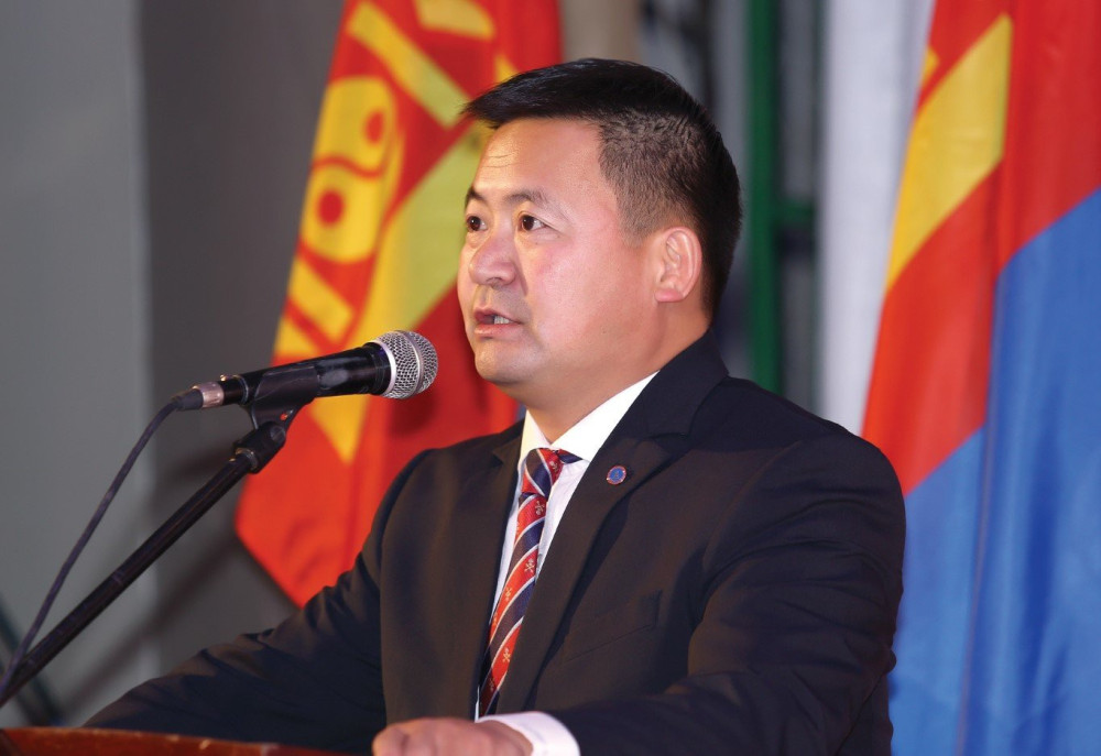 Ц.Мөнхбат: Суурь хүмүүжил маань авлигаас хол учир төрд хоёргүй ...