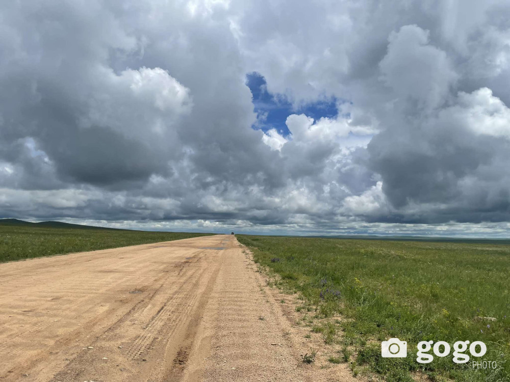 Өнөөдөр төв болон зүүн аймгуудын нутгийн хойд хэсгээр бороо, уулаараа ...