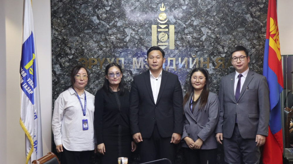 Тархи нугасны гүний байрлалтай хавдрын мэс заслыг Монголд хийдэг болно