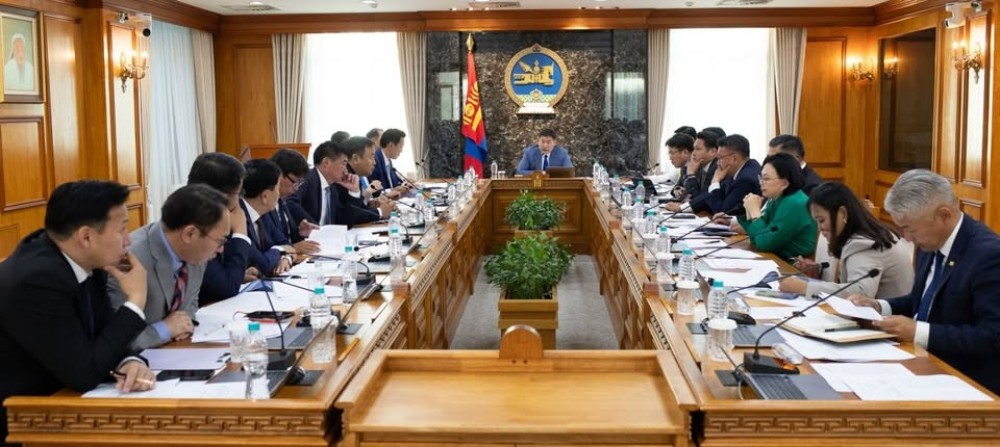 Ерөнхий сайд огцорвол Засгийн газар бүрэлдэхүүнээрээ огцорно
