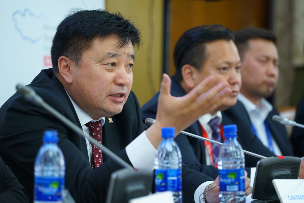 Су Батболд Төрийн албаны зөвлөлийн даргад нэрээ дэвшүүлсэн