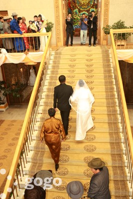 "Хуримын ордон" хайраар бялхлаа