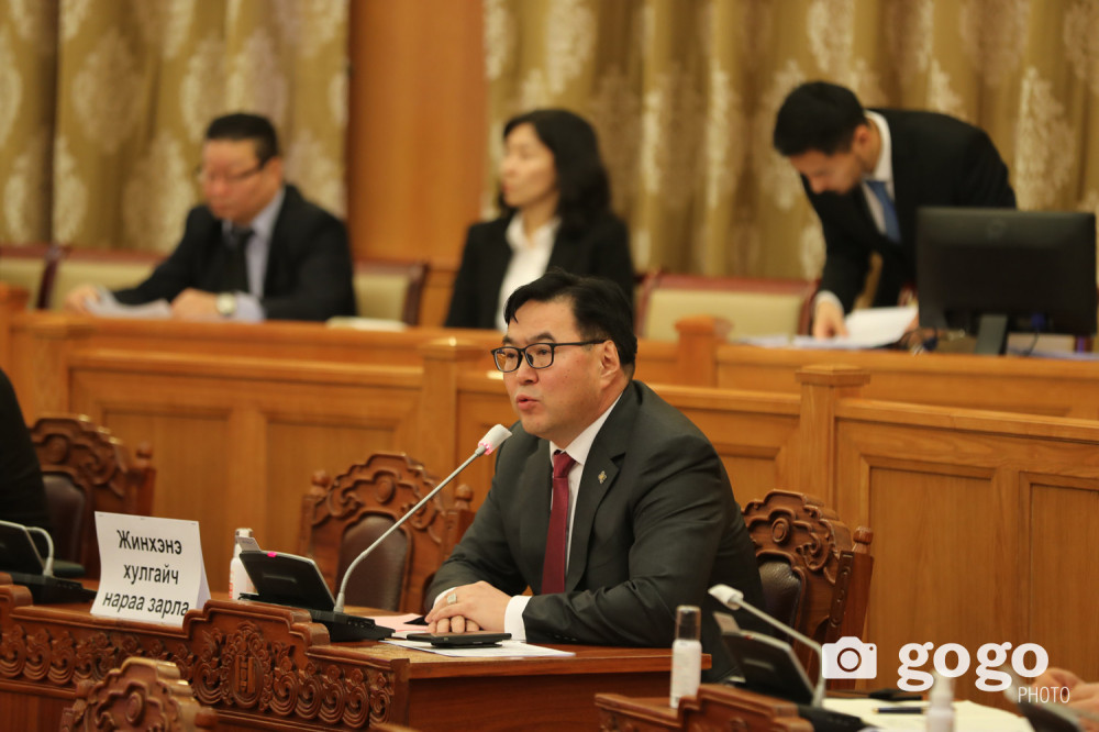 ФОТО Нүүрсний гэх хэрэгт нэр холбогдсон гишүүд жинхэнэ хулгайчийг