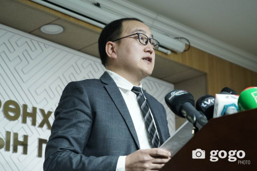 “Хүний толгой дээр кофе асгасан хэргийг Эрүүгийн шинжтэй гэж үзсэн”